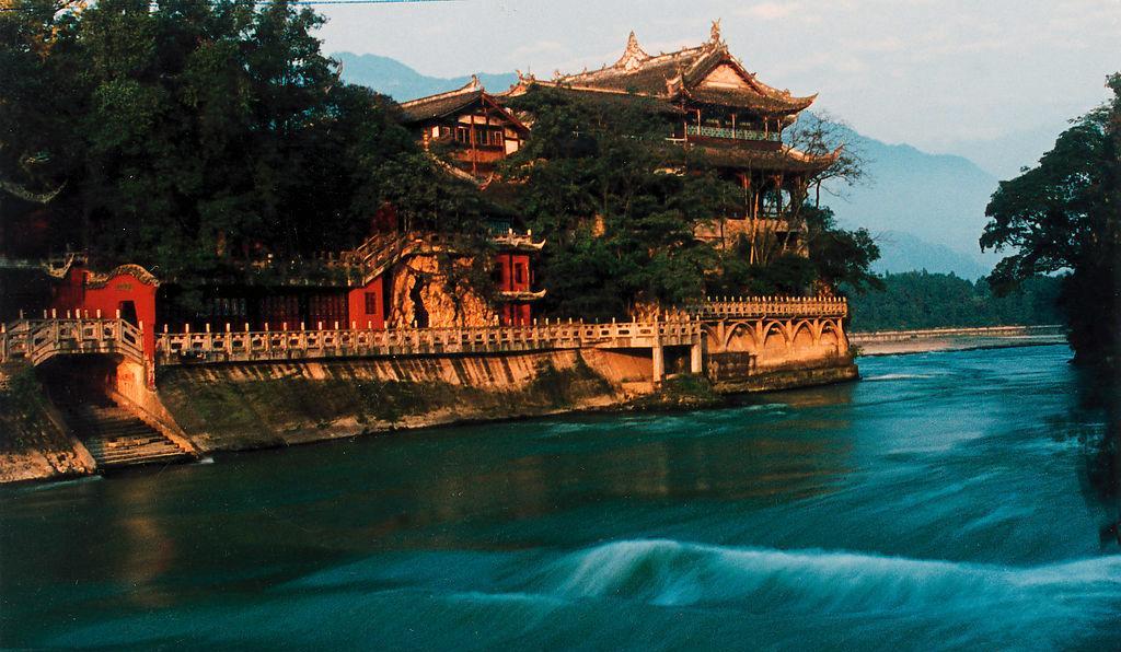 Dujiangyan Irrigation System, Chengdu Sichuan Attractions